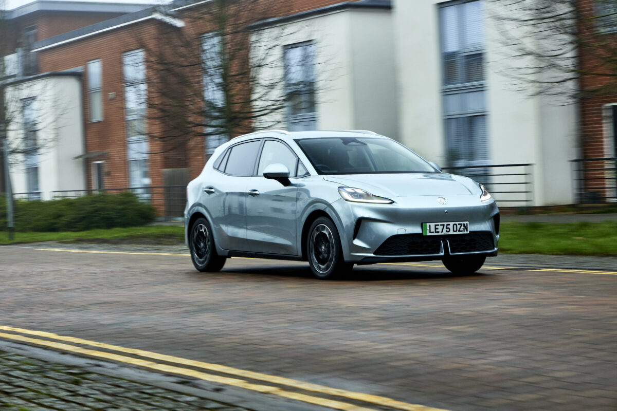MG marks 100 million customer milestone with London handover event ...